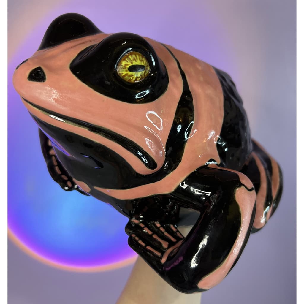 Bonejamin The Ghost Frog – Gimme Swag